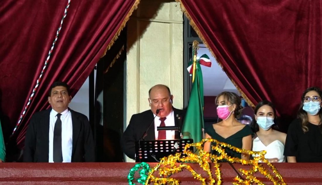 Santos dedica "vivas" en el Grito a AMLO, a Durazo y al sector salud ...